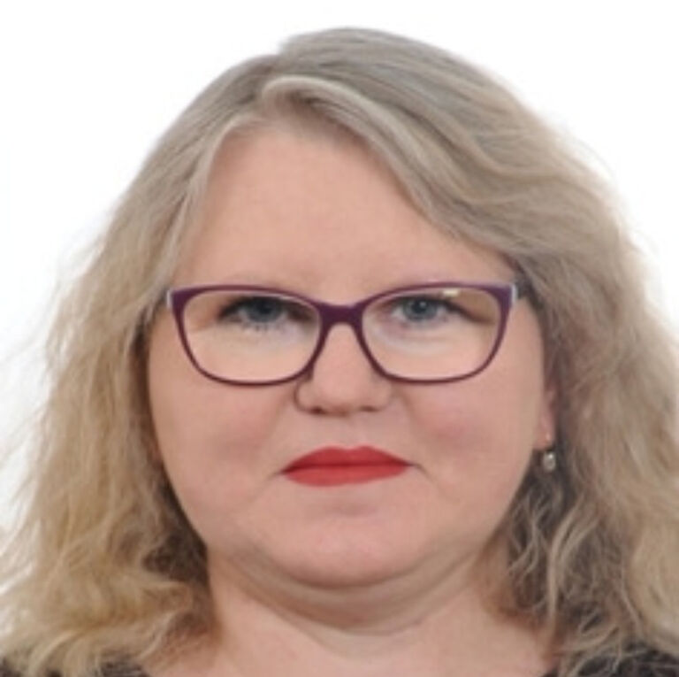 WPiNS - Wydział Prawa i Nauk Społecznych - Biogramy - Dr Dorota Słowik